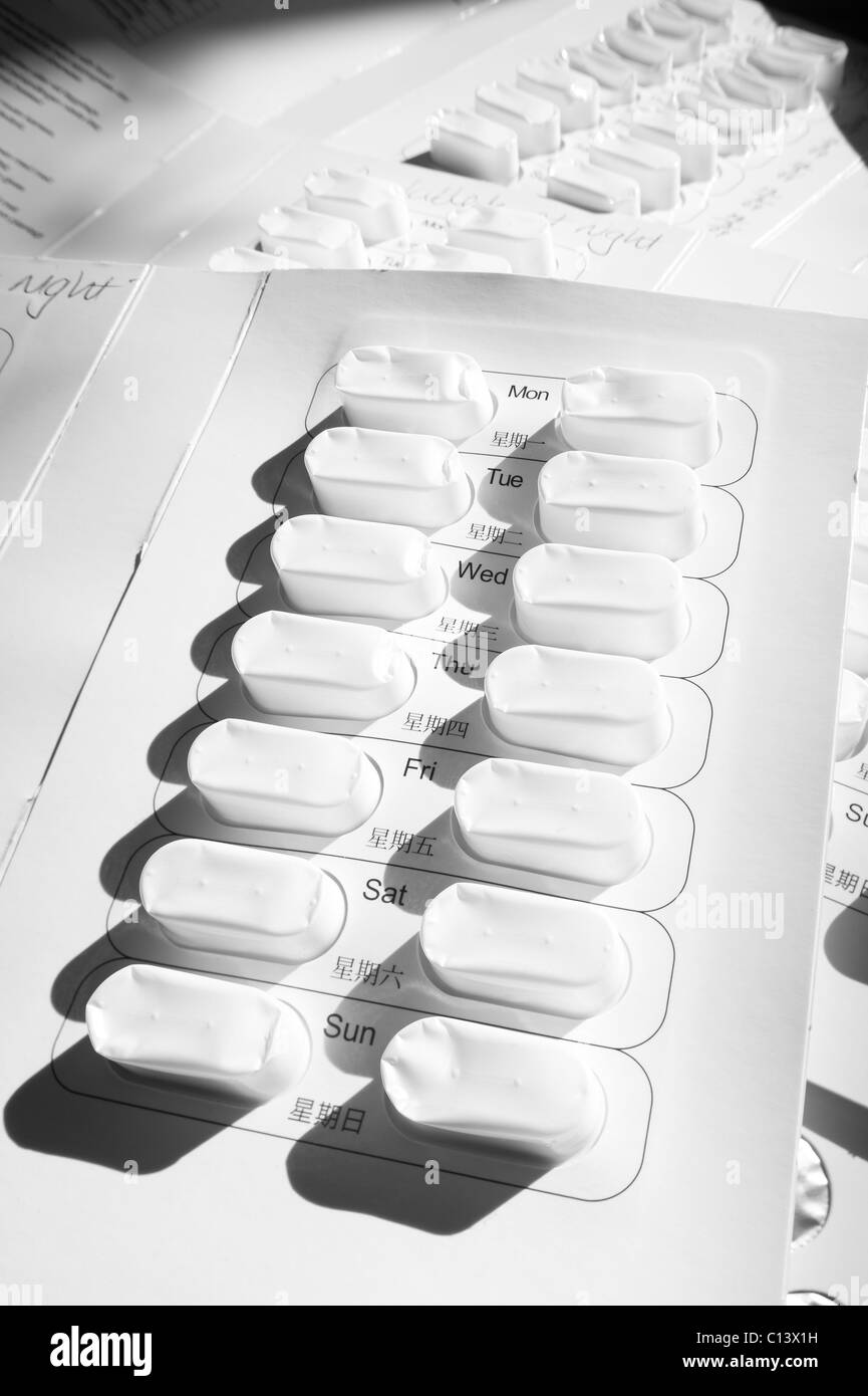 Clinical trial drugs Black and White Stock Photos & Images - Alamy