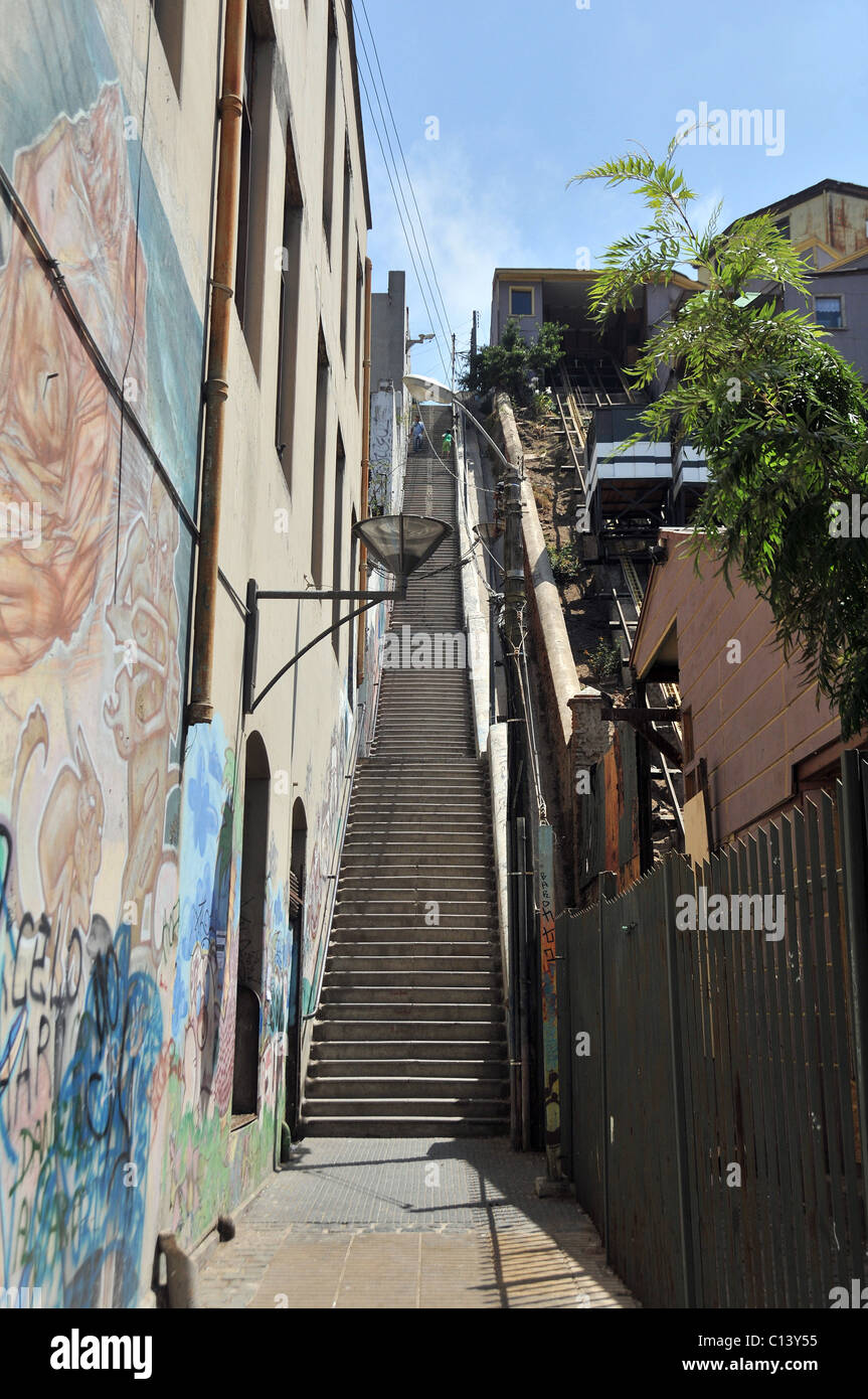 street scene Valparaiso Chile Stock Photo - Alamy