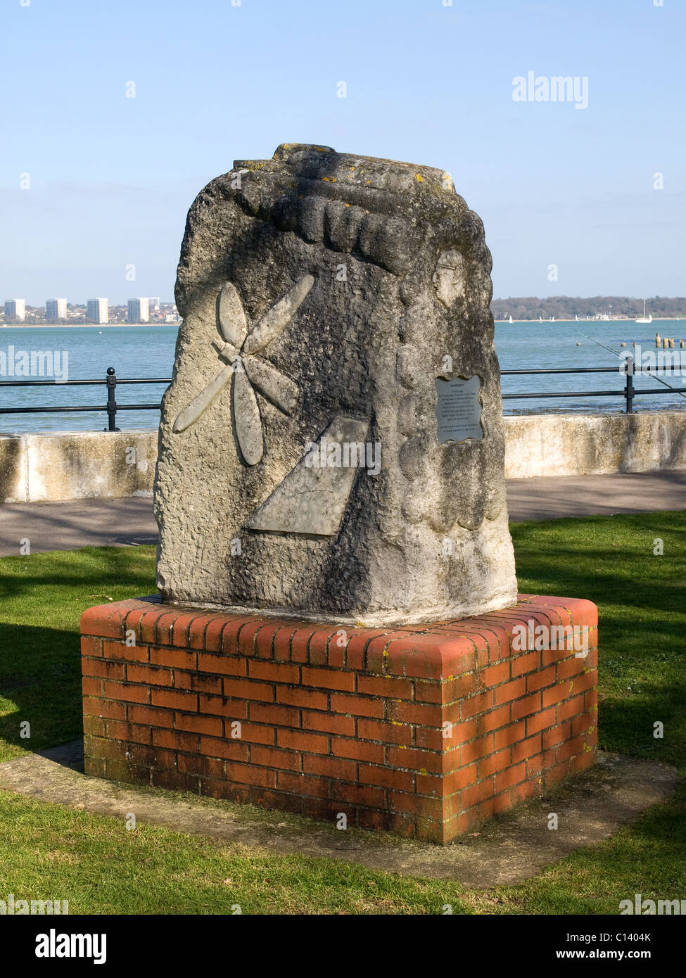 Inventor of the hovercraft hi-res stock photography and images - Alamy