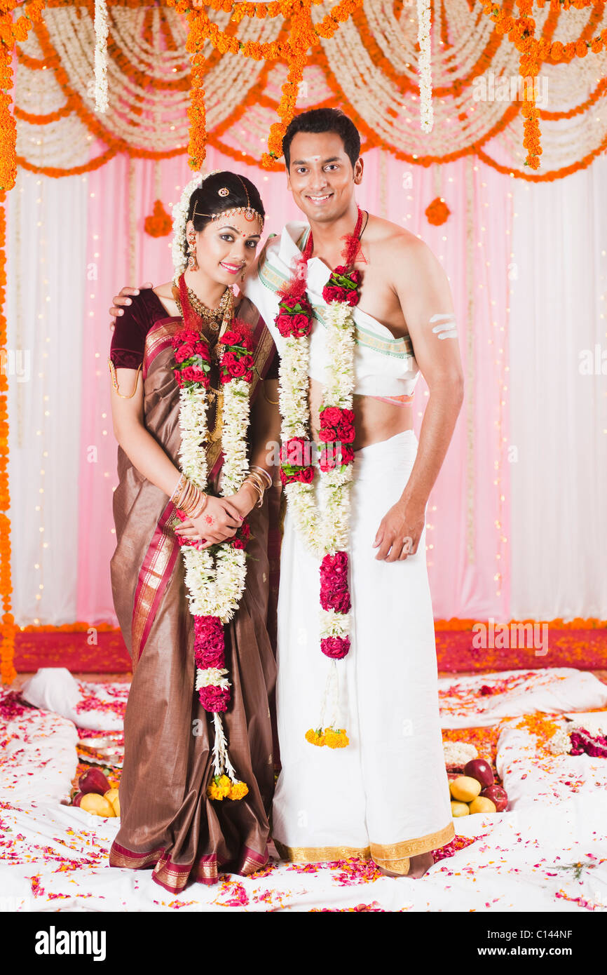 Wedding mandap hi-res stock photography and images - Alamy