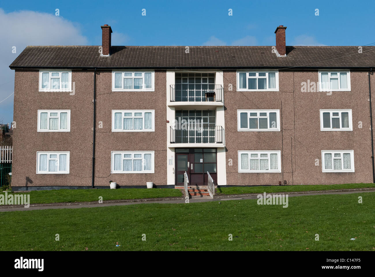 Appartment block in Netherton, West Midlands Stock Photo - Alamy