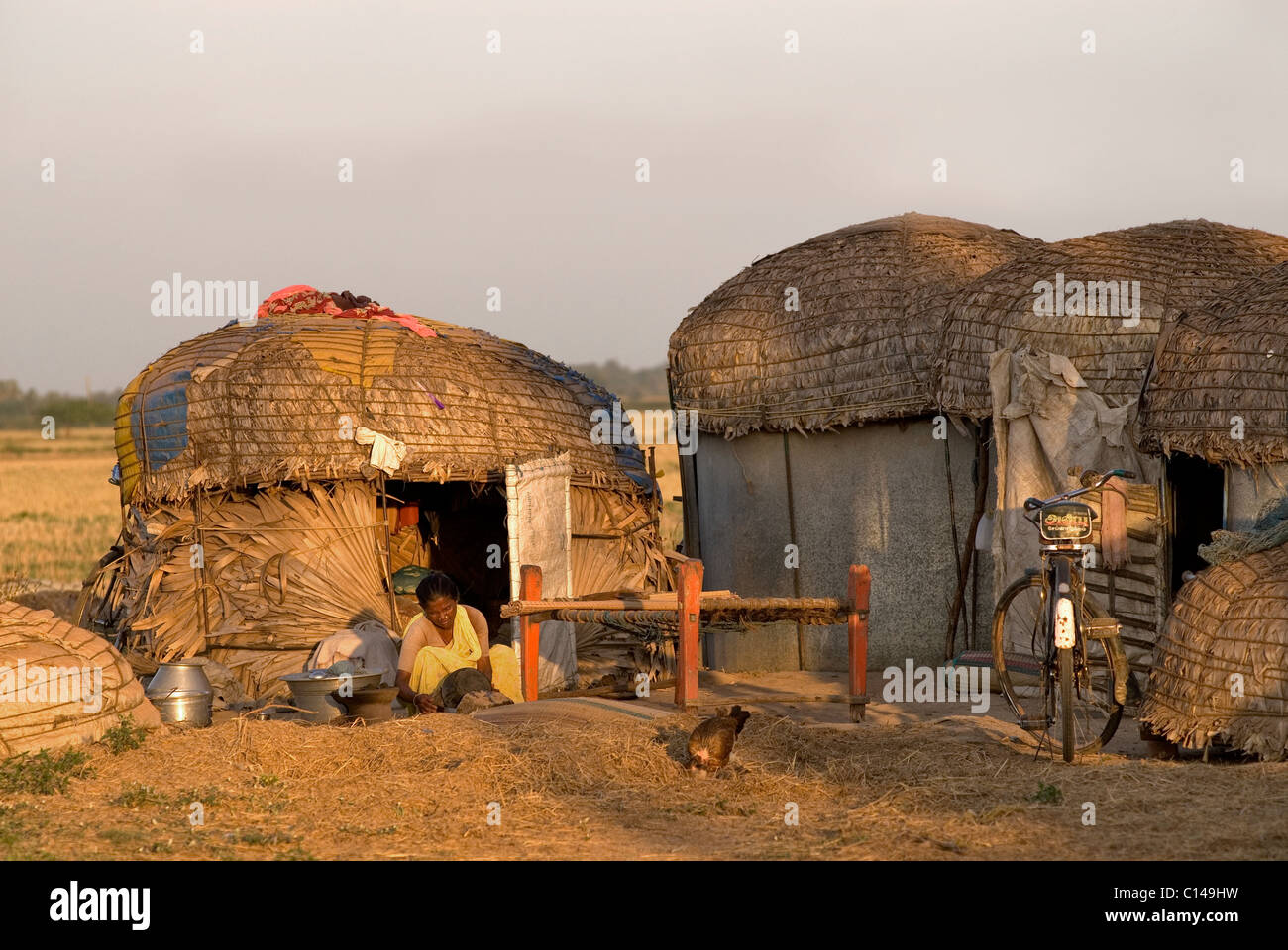 Below poverty line hi-res stock photography and images - Alamy
