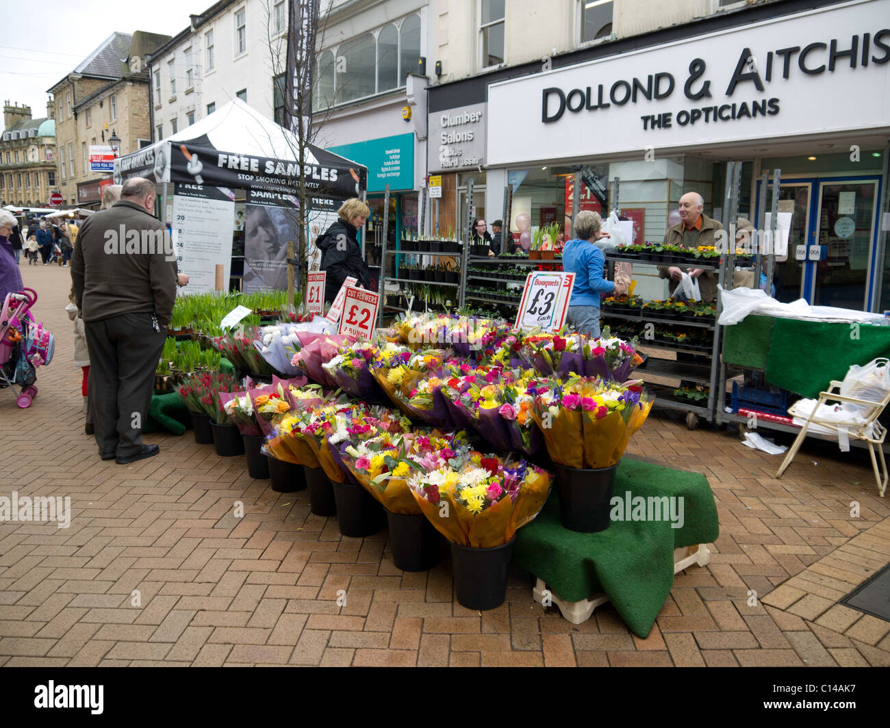 Market stall selling plants flowers hi-res stock photography and images ...