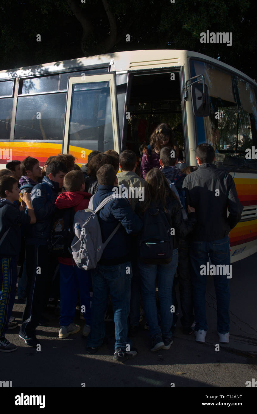Students bus italy hi-res stock photography and images - Alamy