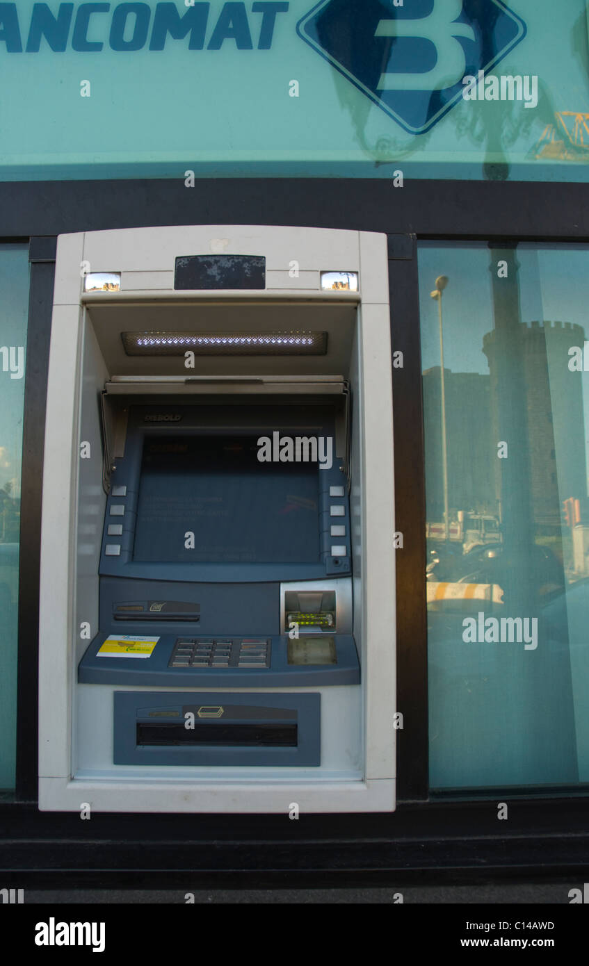 Cashpoint machine italy hi-res stock photography and images - Alamy