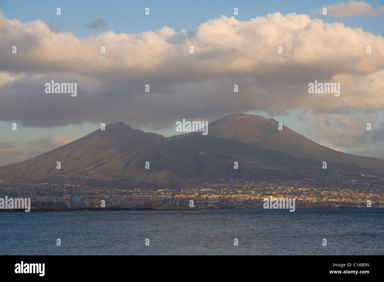 Mt vesuvius hi-res stock photography and images - Alamy