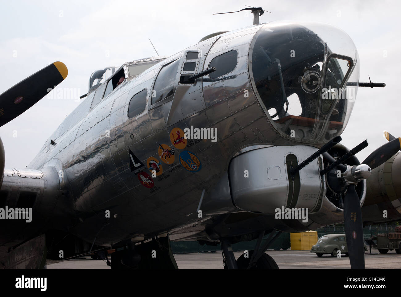 Us Bomber Boeing B 17 Flying Fortress Stock Photos & Us Bomber Boeing B ...