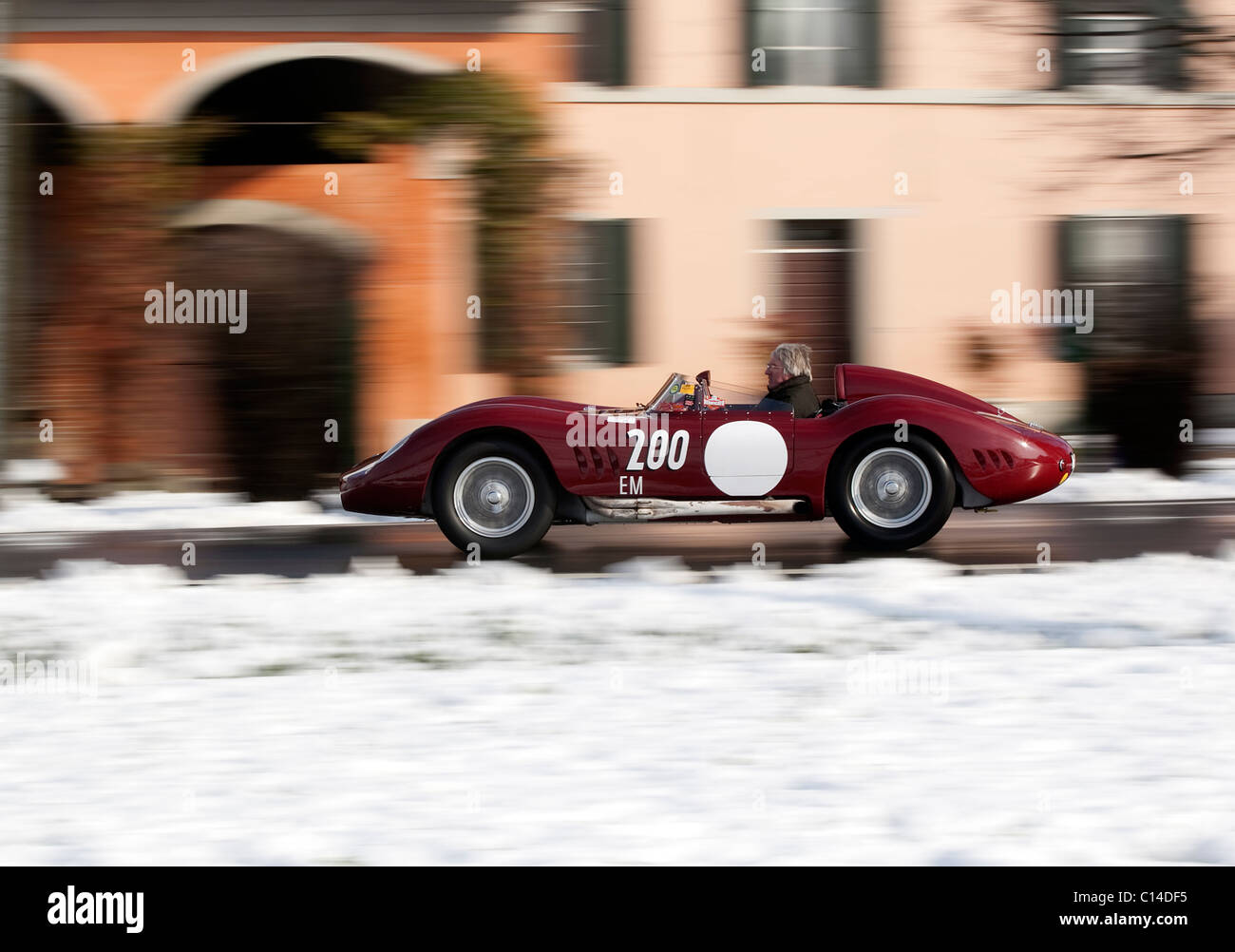 Maserati racing hi-res stock photography and images - Alamy