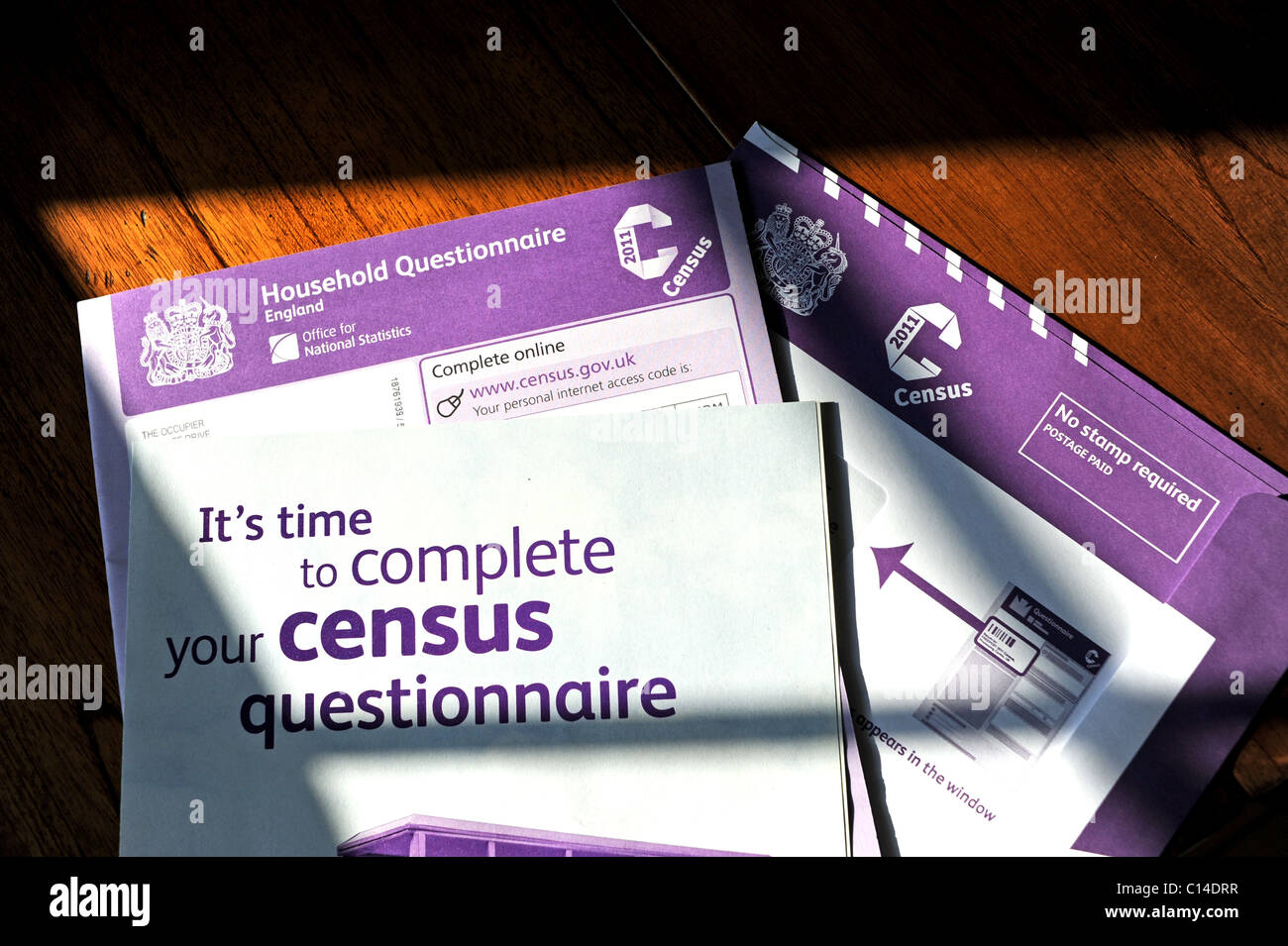 The UK England census form for 2011 Stock Photo - Alamy