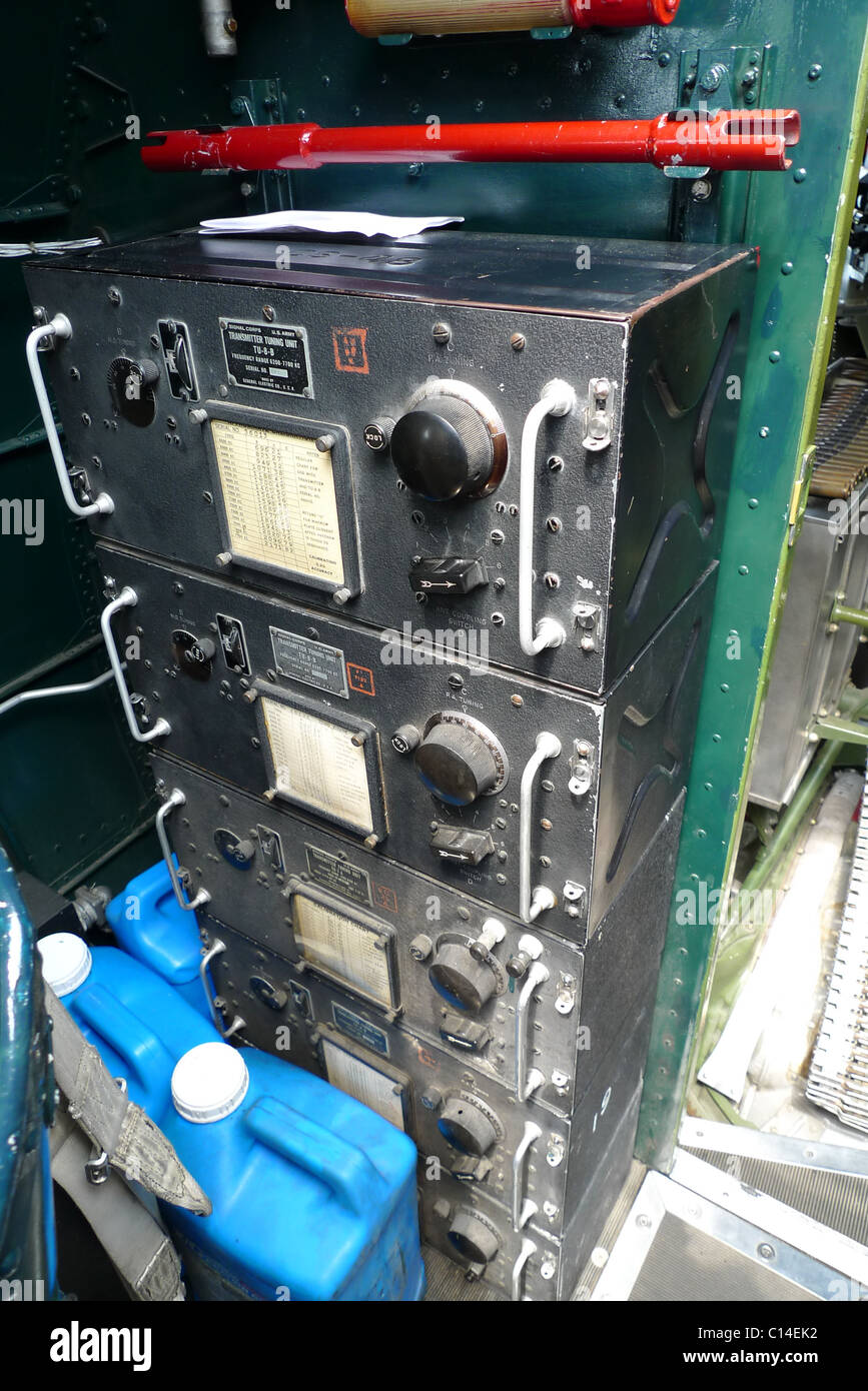 ELECTRONIC EQUIPMENT B17 VINTAGE WW2 BOMBER REPUBLIC FIELD LONG ISLAND ...