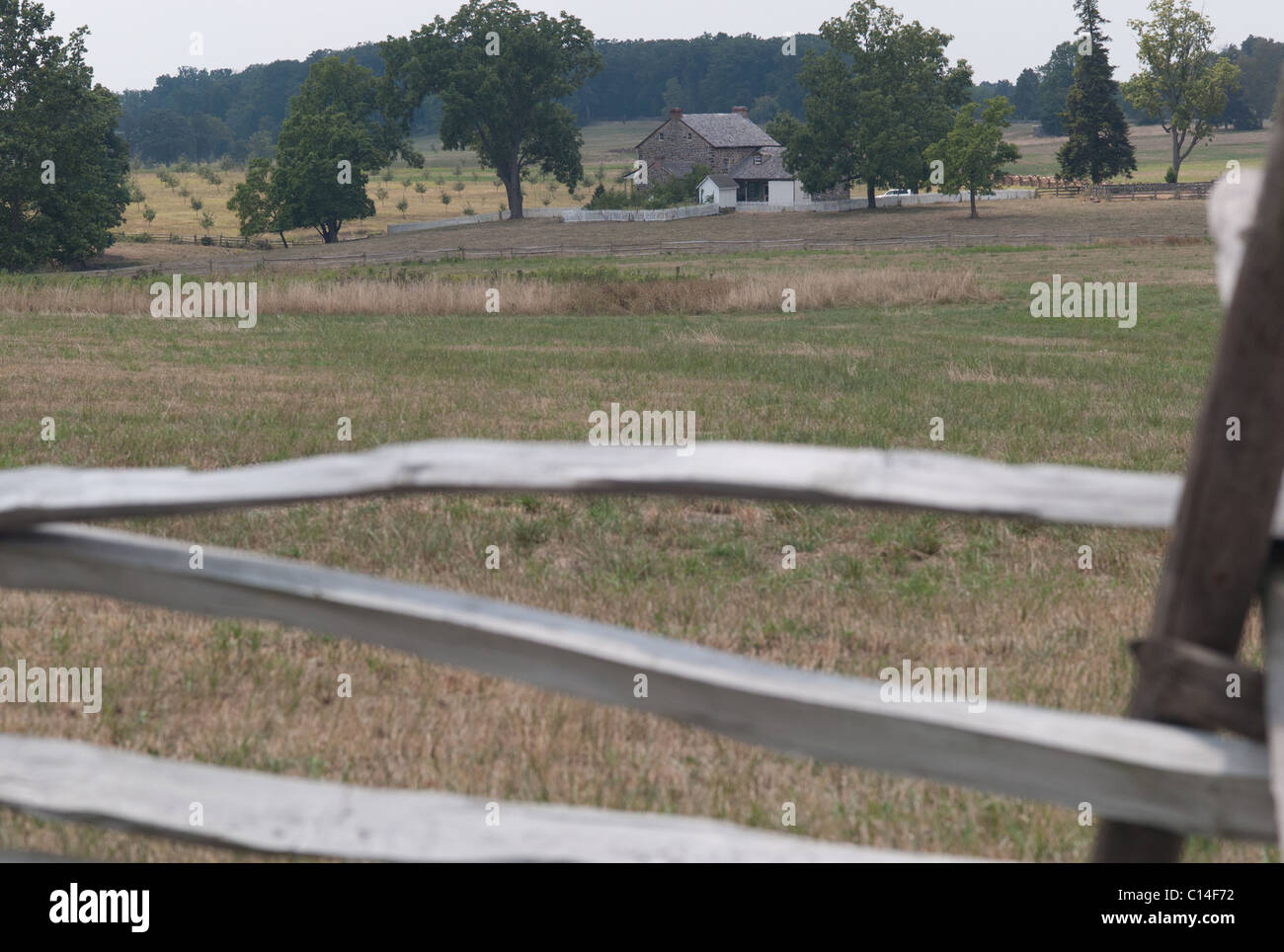 BRIAN BARN & CEMETERY RIDGE FROM VIRGINIA MEMORIAL SEMINARY RIDGE ...