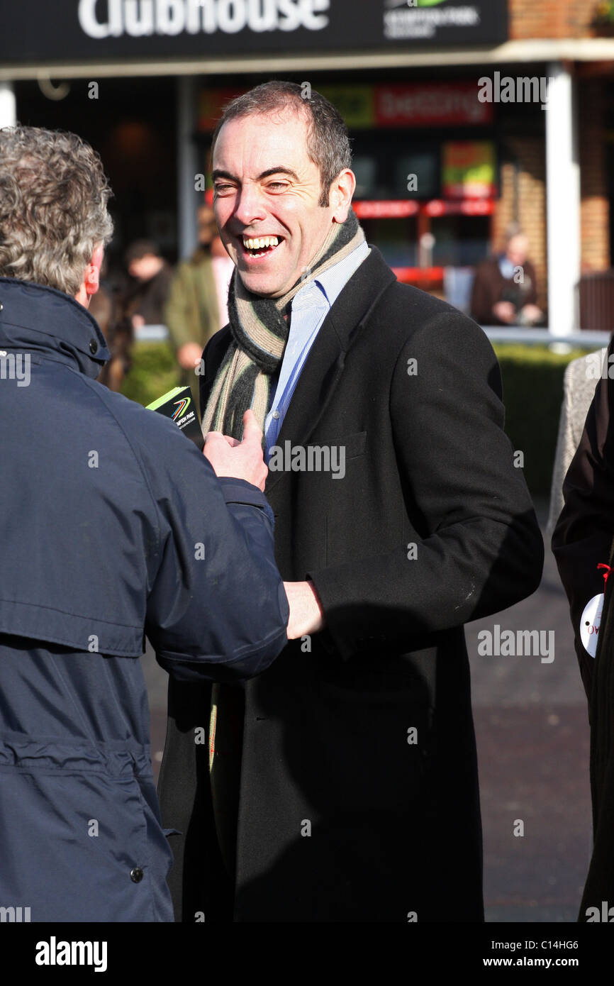 Riverside racecourse hi-res stock photography and images - Alamy