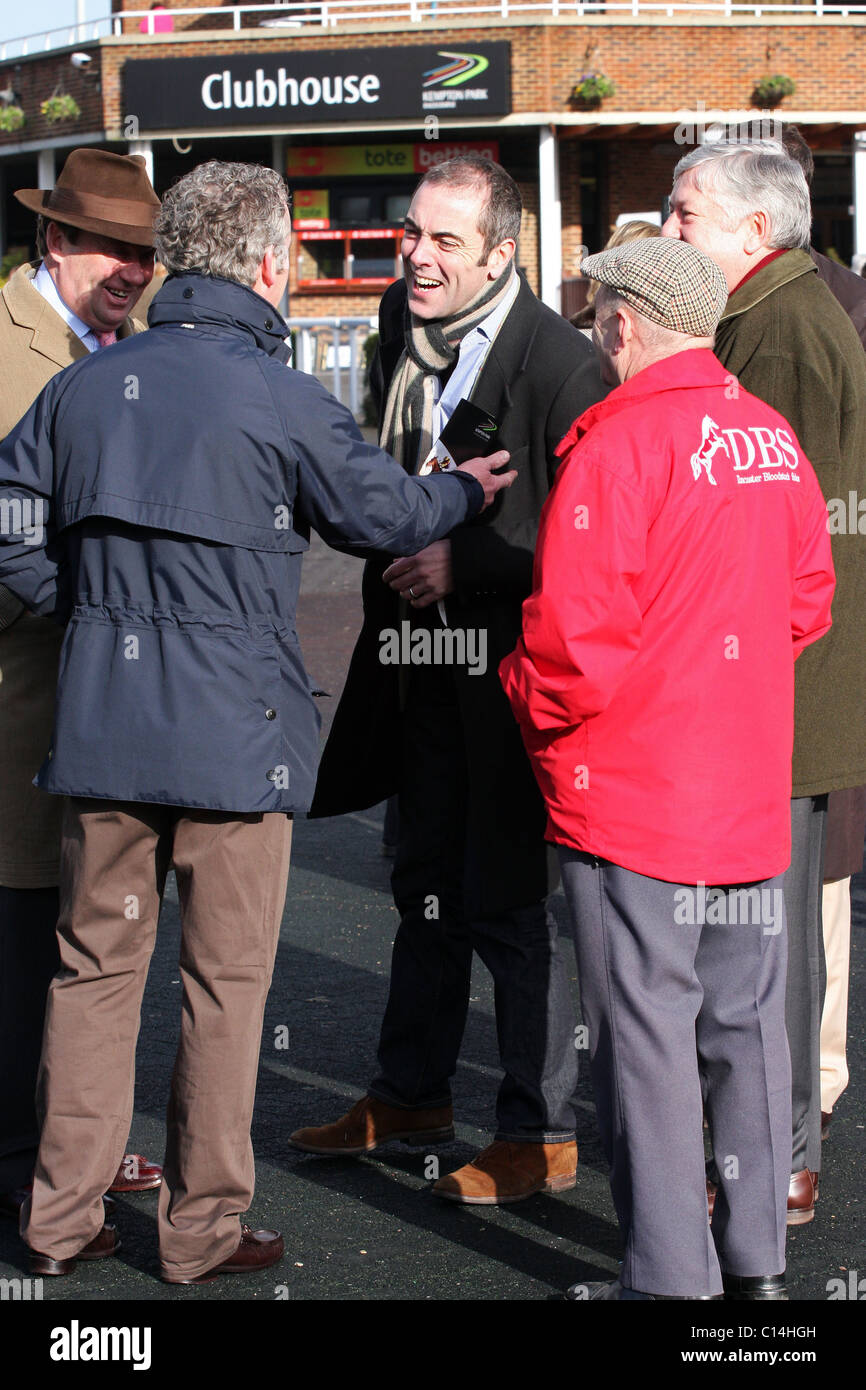 Riverside racecourse hi-res stock photography and images - Alamy