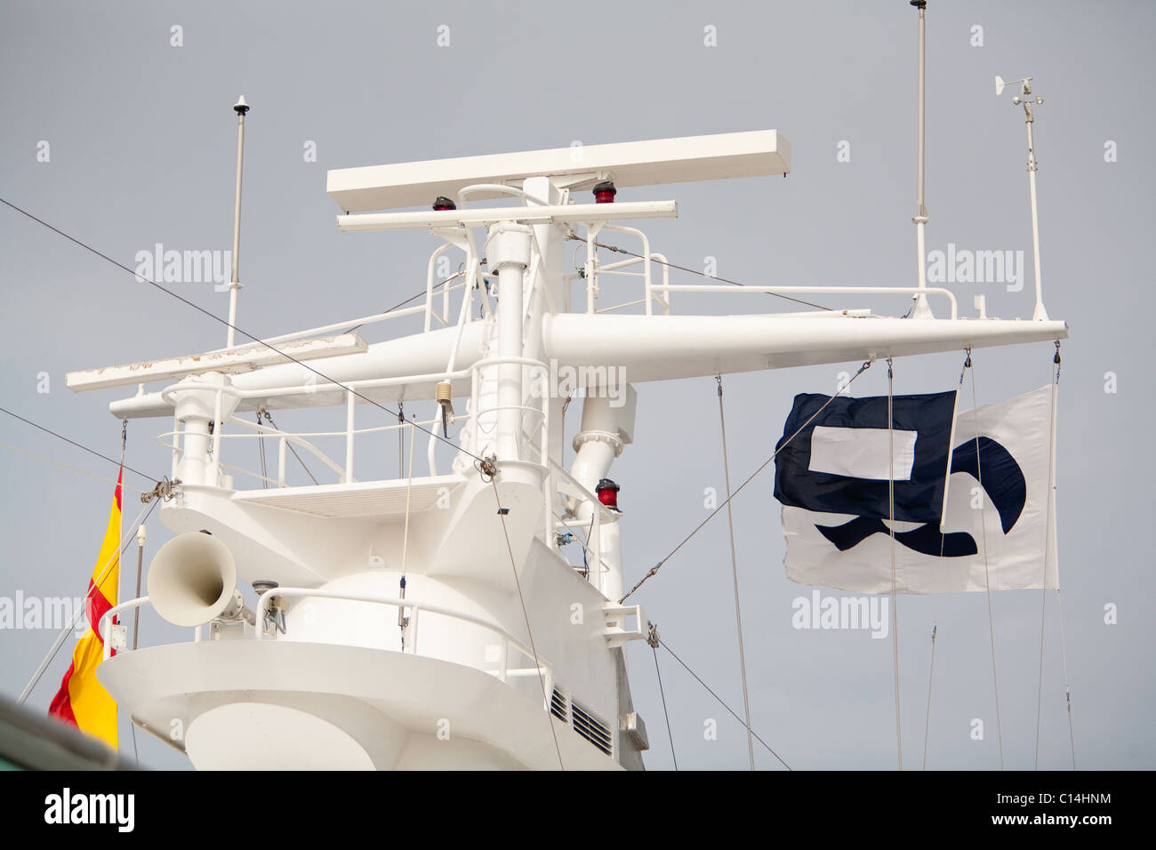Passenger ship Radar scanners Stock Photo - Alamy