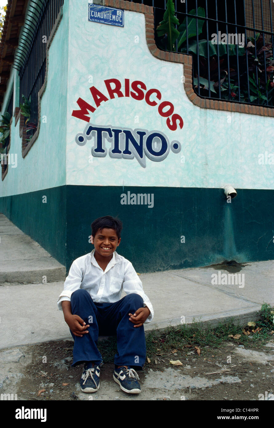 Mexican boy smiling hi-res stock photography and images - Alamy