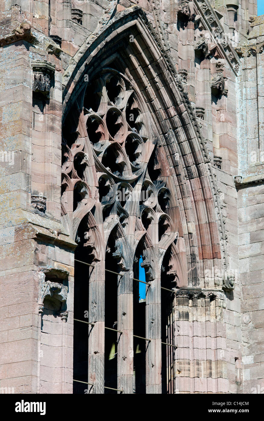 Melrose abbey scotland hi-res stock photography and images - Alamy