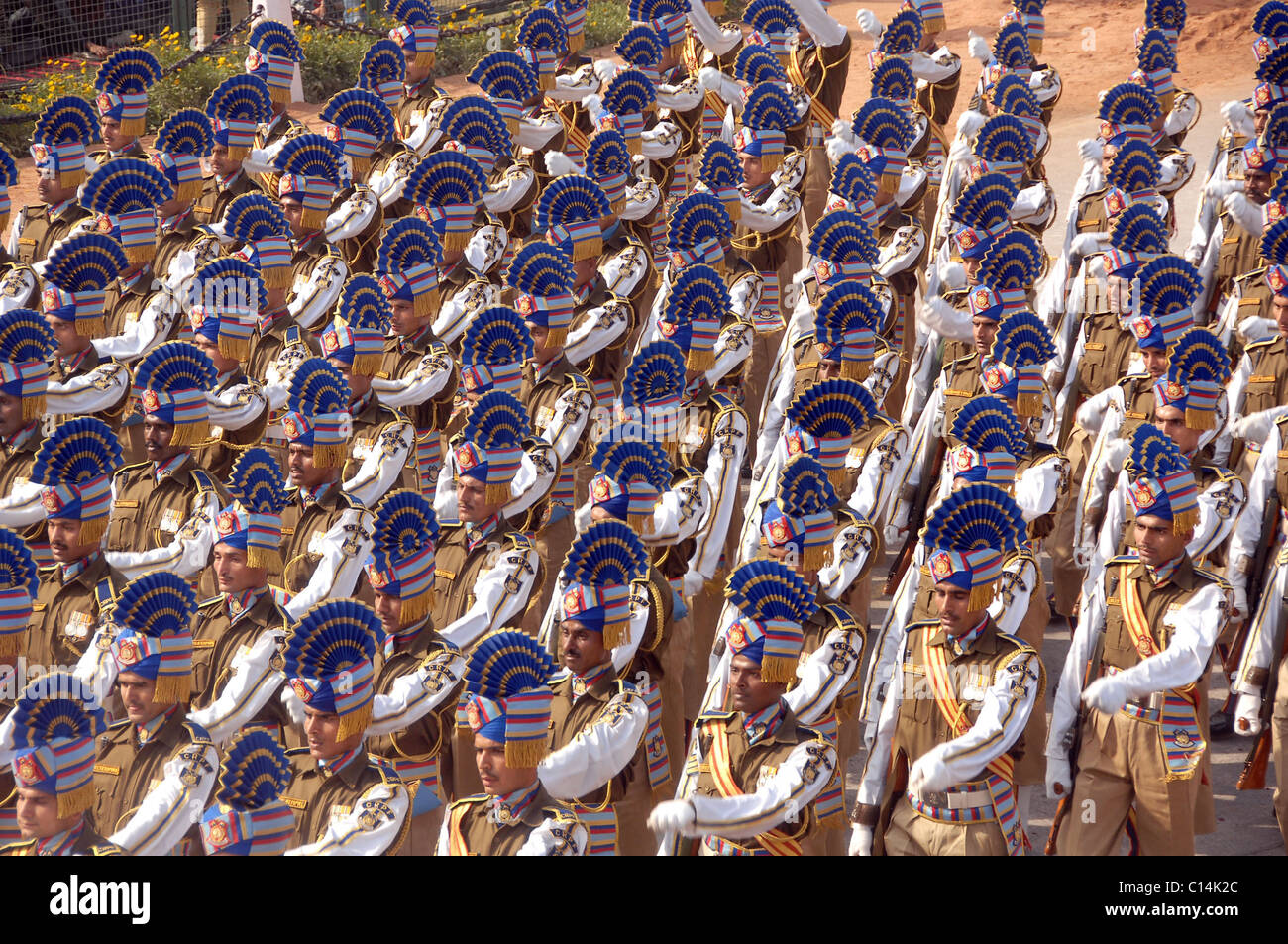 Indian soldiers marching new delhi hi-res stock photography and images ...