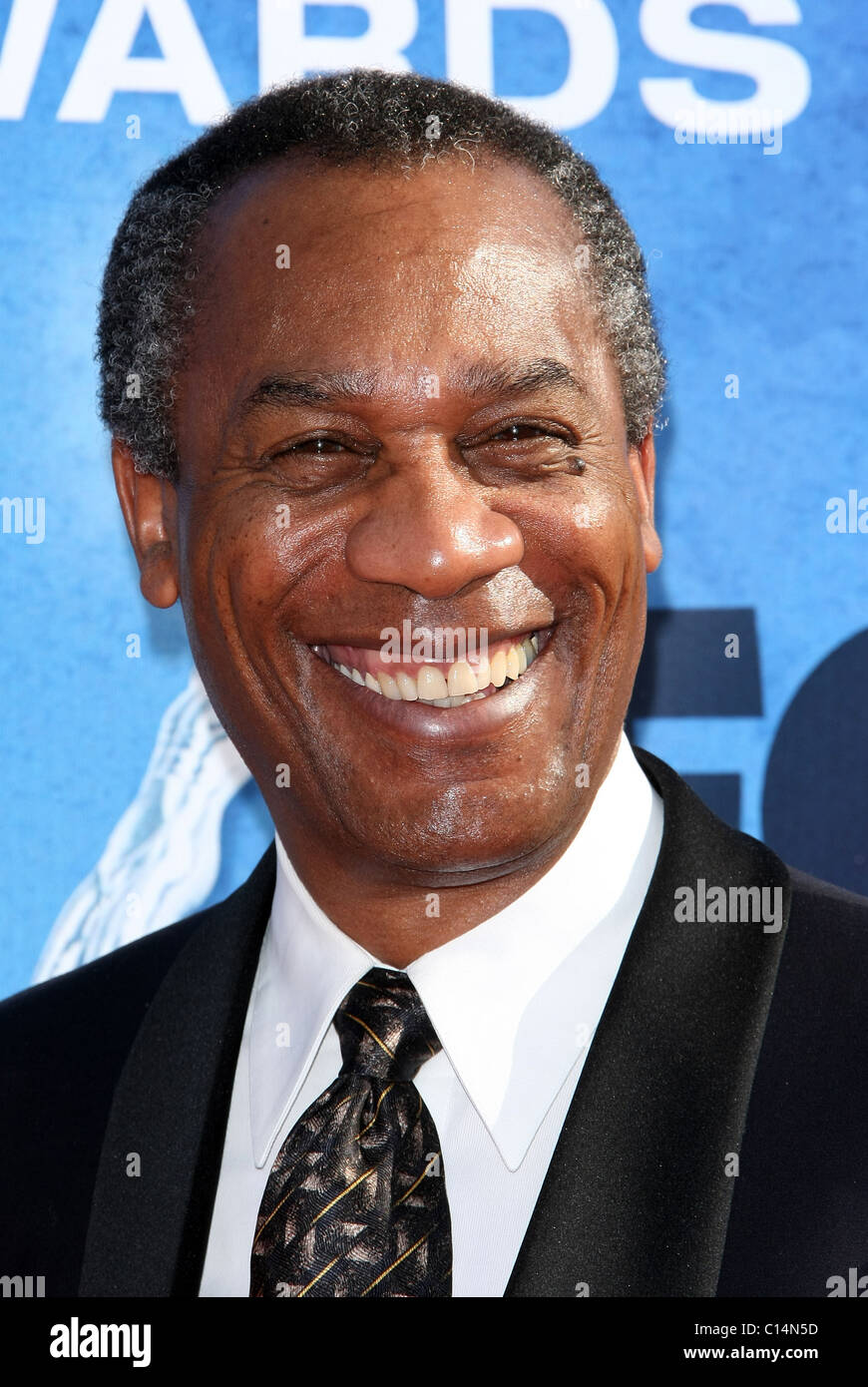 JOE MORTON 42ND NAACP IMAGE AWARDS ARRIVALS DOWNTOWN LOS ANGELES ...
