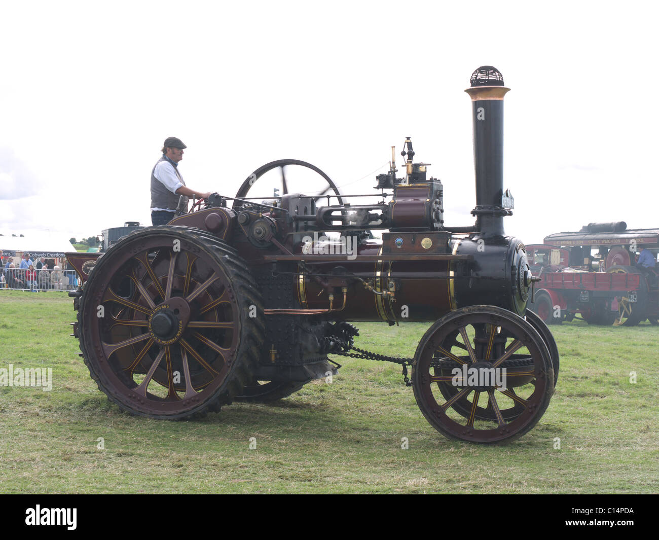 Traction engine in the arena at Haddenham Steam rally September 2010 ...