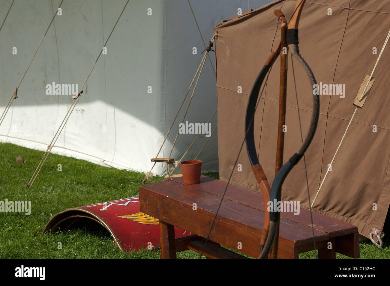 Bench roman hi-res stock photography and images - Alamy