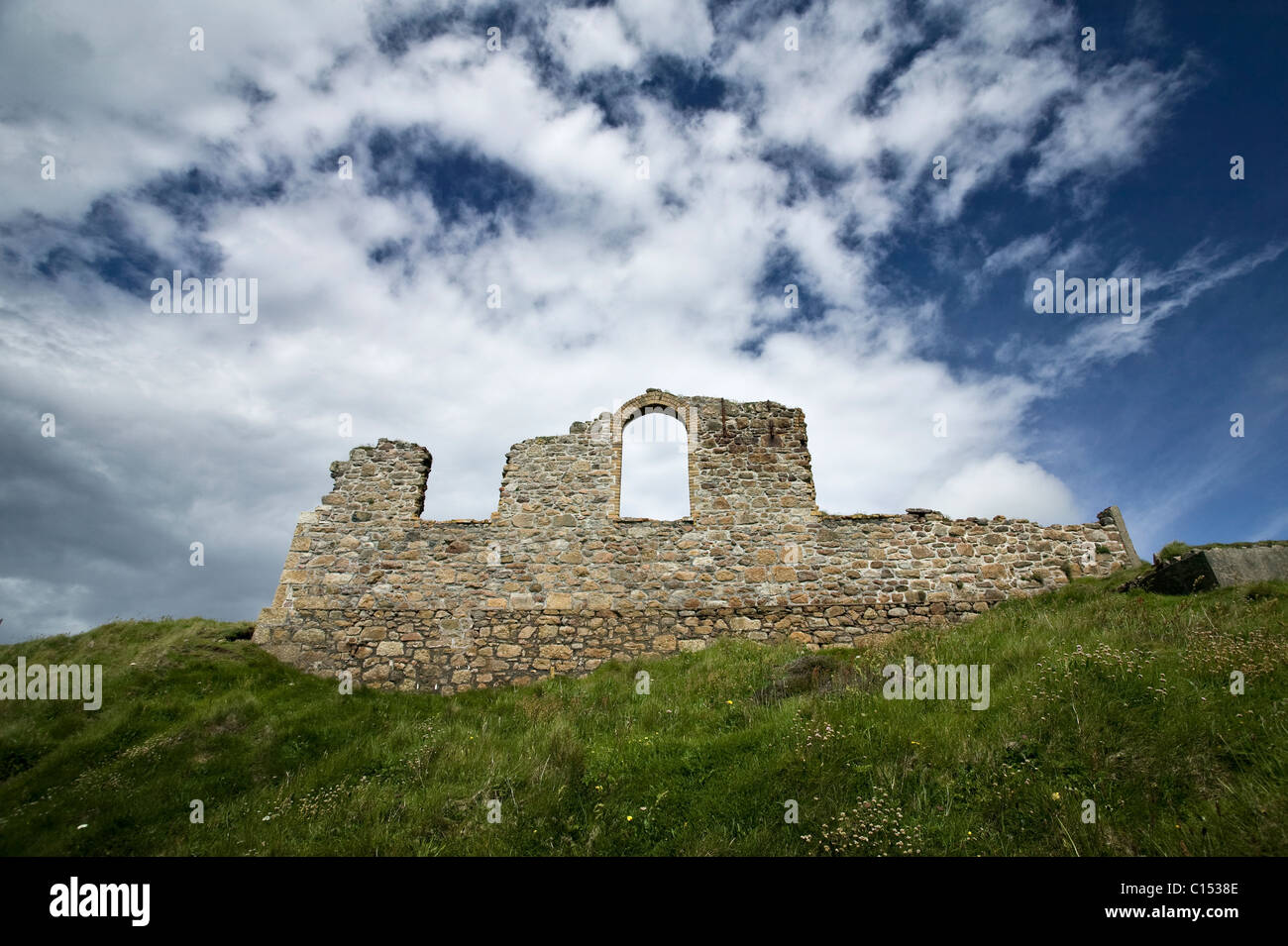 Old mine buildings at Kenidjack, West Cornwall Stock Photo - Alamy
