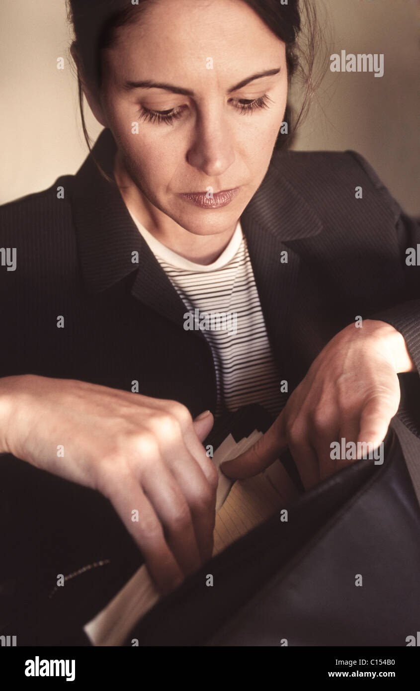 Searching papers hi-res stock photography and images - Alamy