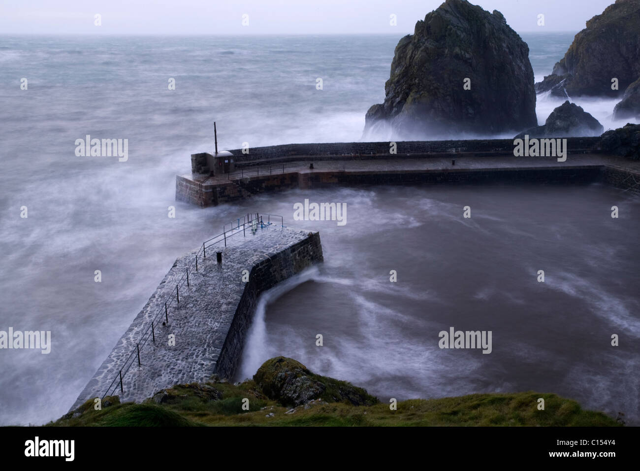 Mullion island cornwall hi-res stock photography and images - Alamy