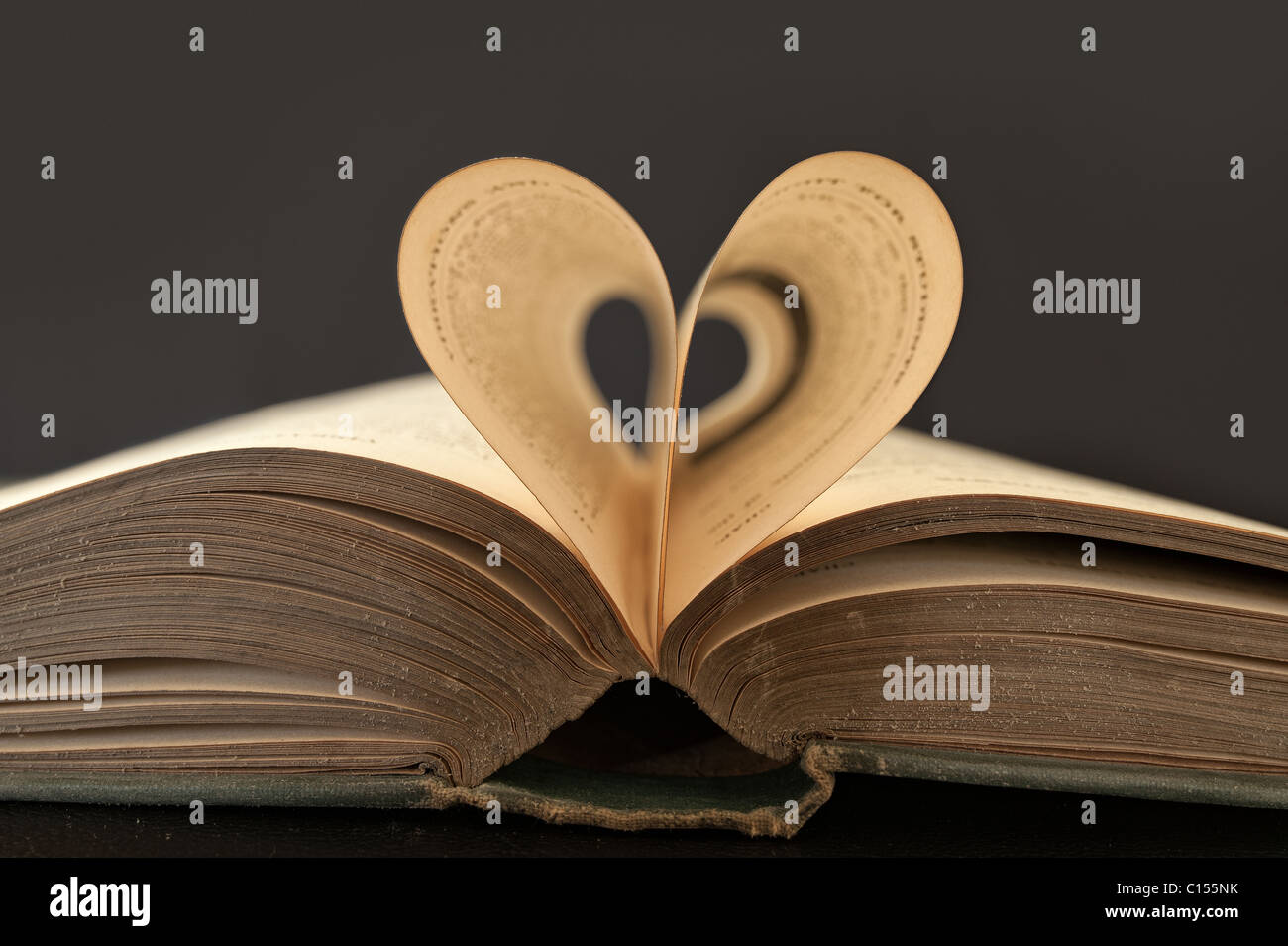 Loveheart book hi-res stock photography and images - Alamy