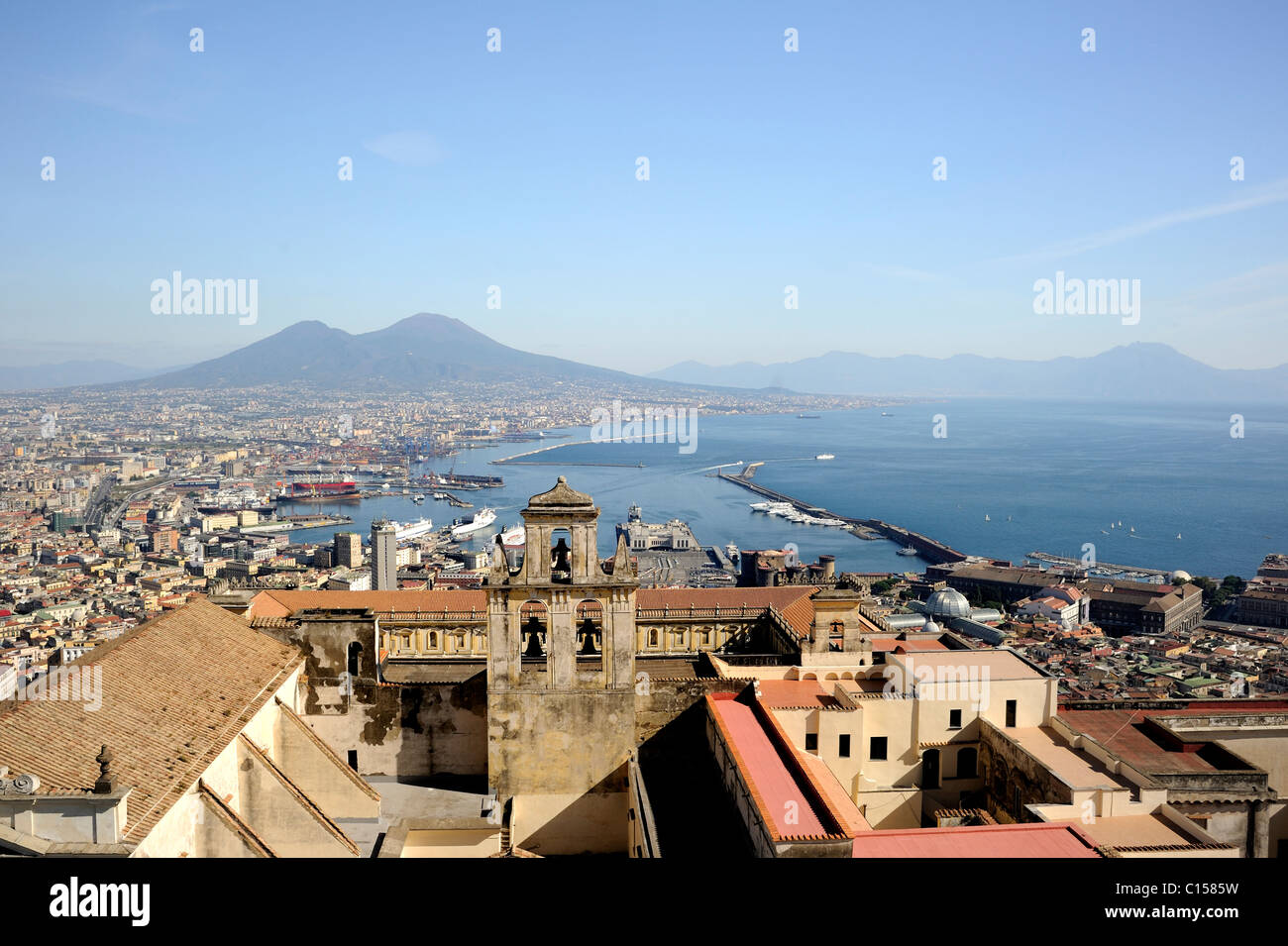 Gulf of napoli hi-res stock photography and images - Alamy