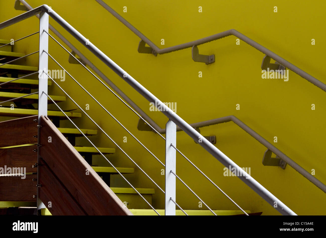 Yellow stairway hi-res stock photography and images - Alamy