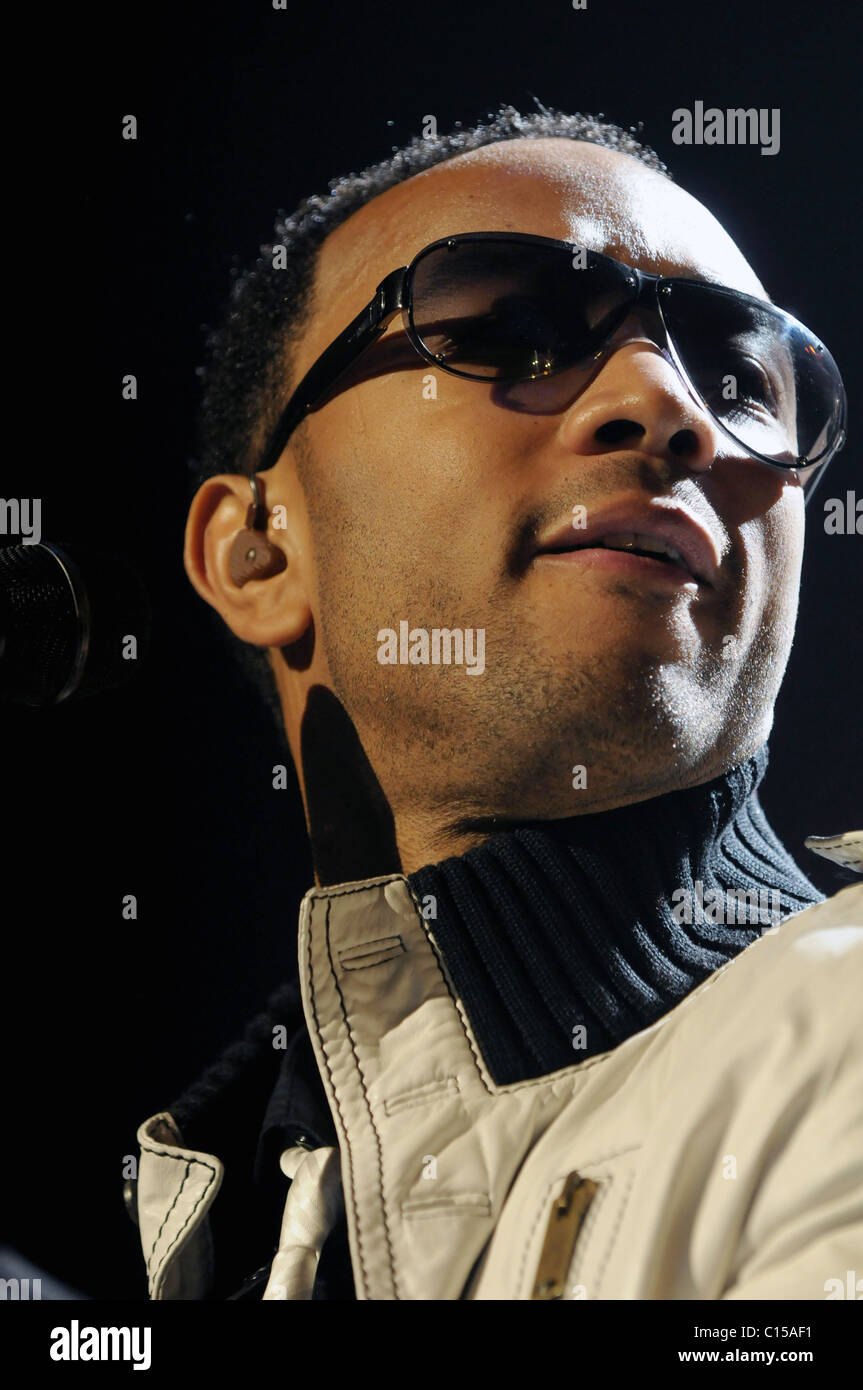 R&B star John Legend performing live at the Fillmore Theater in support ...
