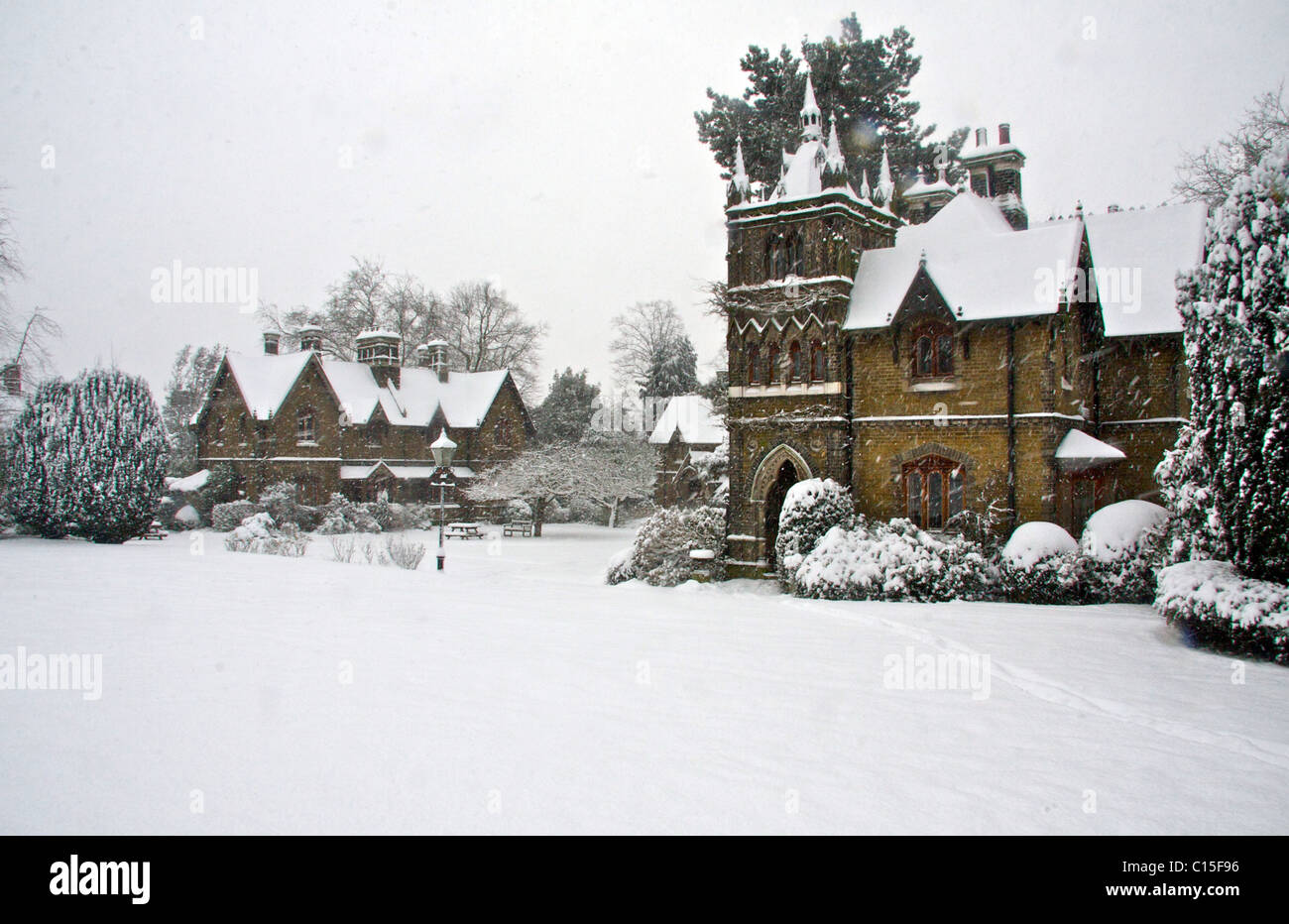 Snow fall in Highgate London, England - 02.02.09 Stock Photo - Alamy