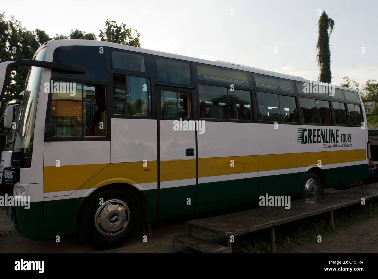 Greenline coach station kathmandu nepal hi-res stock photography and ...
