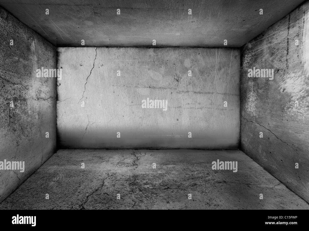 Old grey distressed room with no windows, grunge style Stock Photo - Alamy