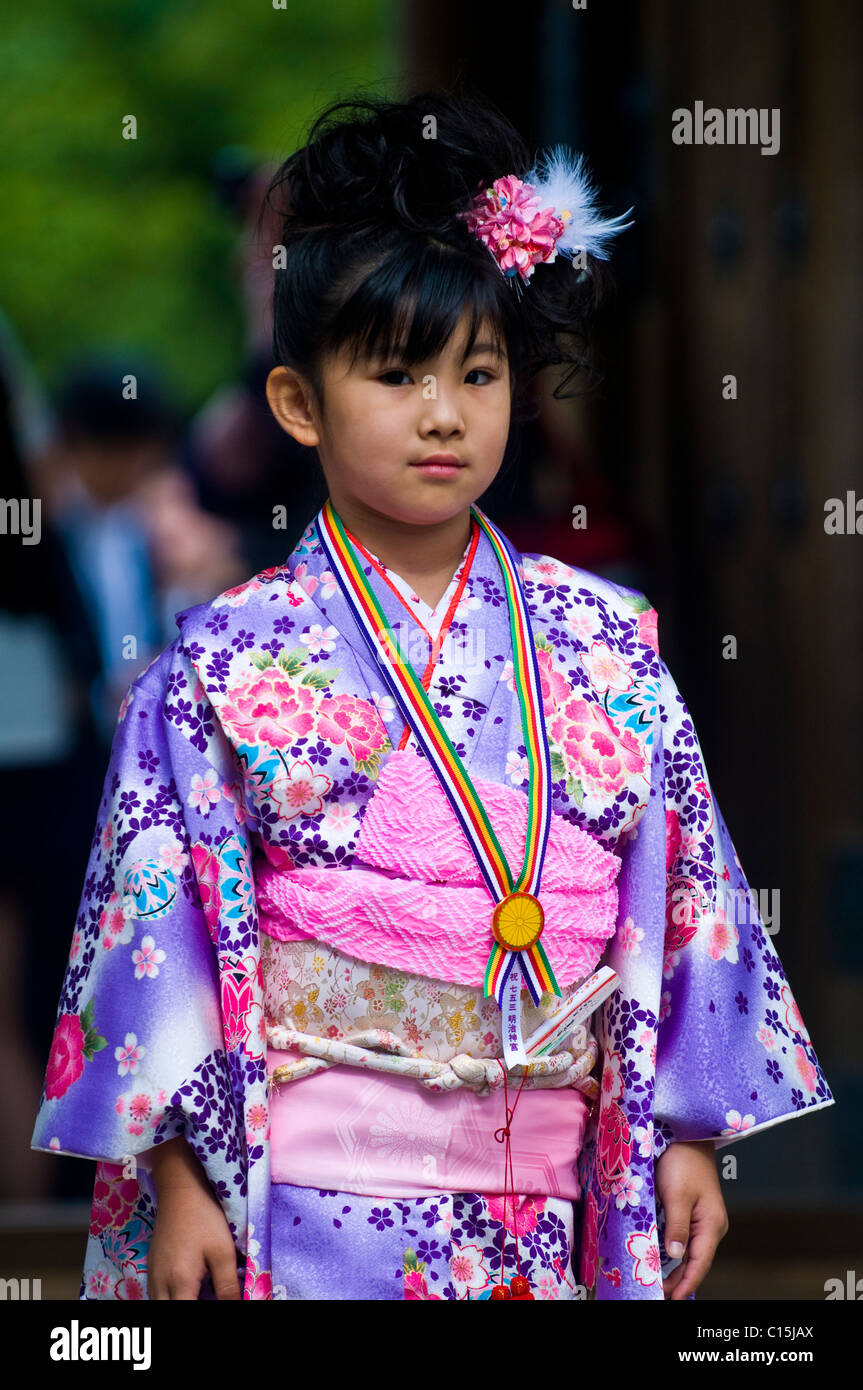 Pretty japanese girl tokyo hi-res stock photography and images - Alamy