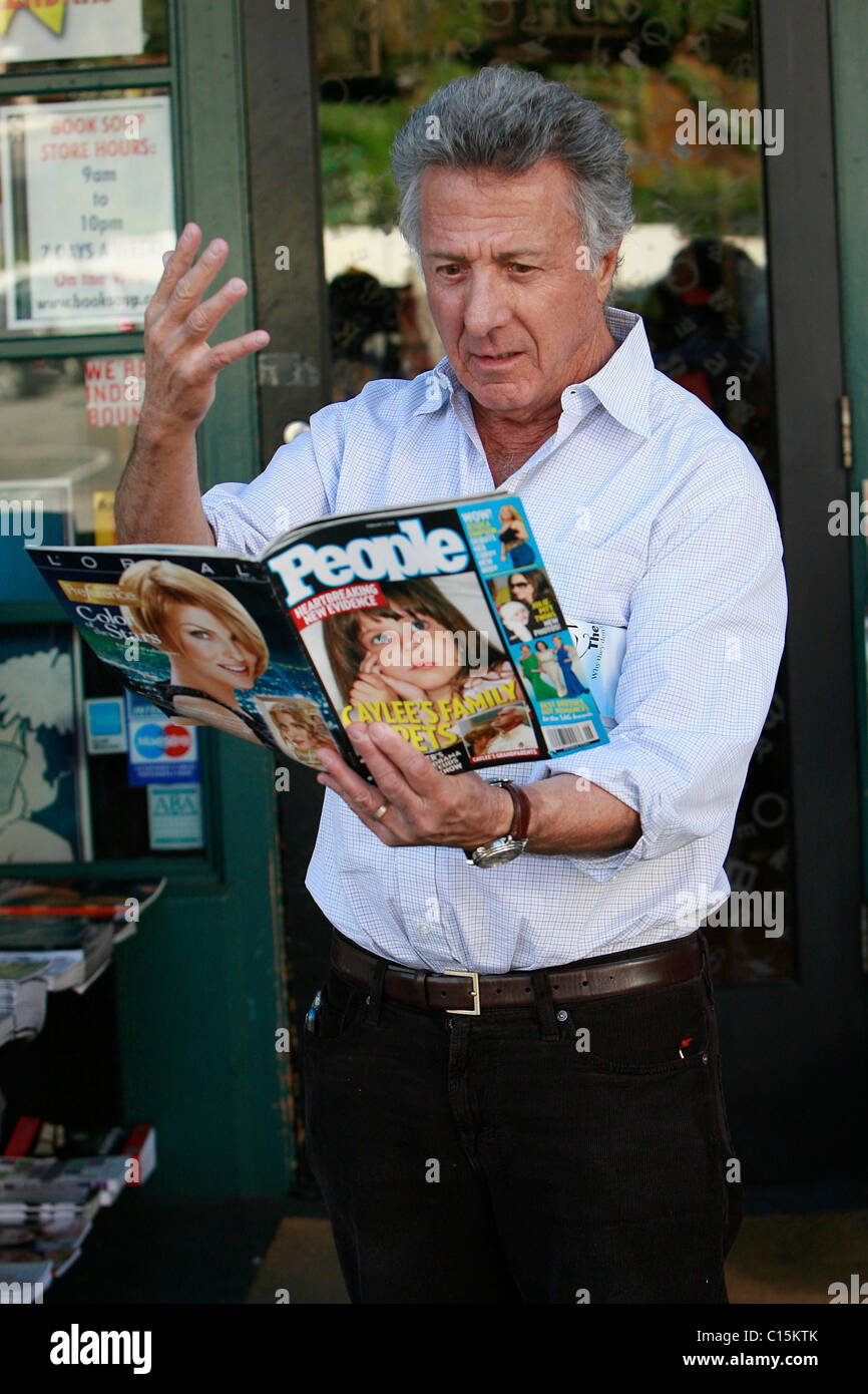 Dustin Hoffman shopping at The Library on Sunset Boulevard reads People ...