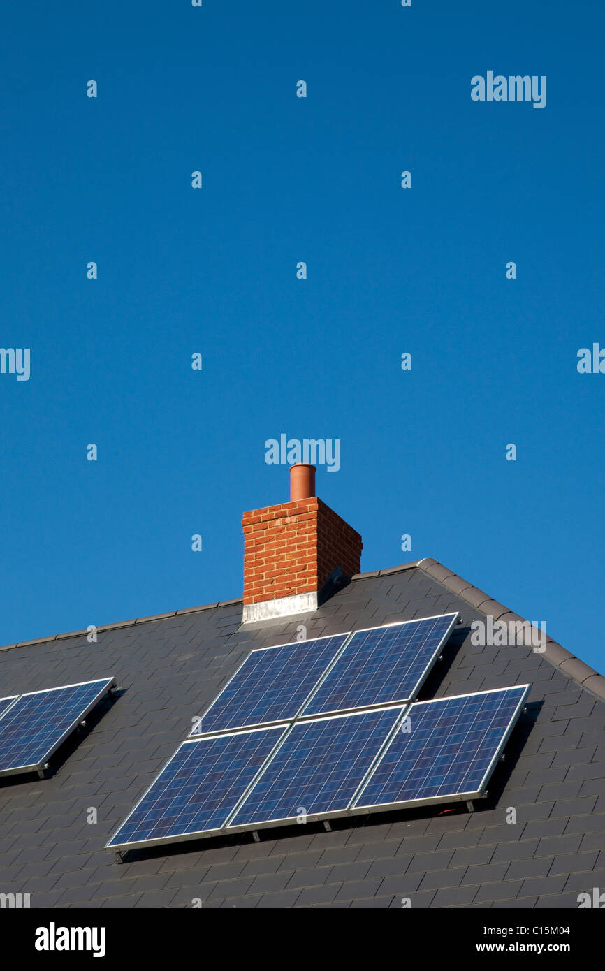 Kent solar panels hi-res stock photography and images - Alamy