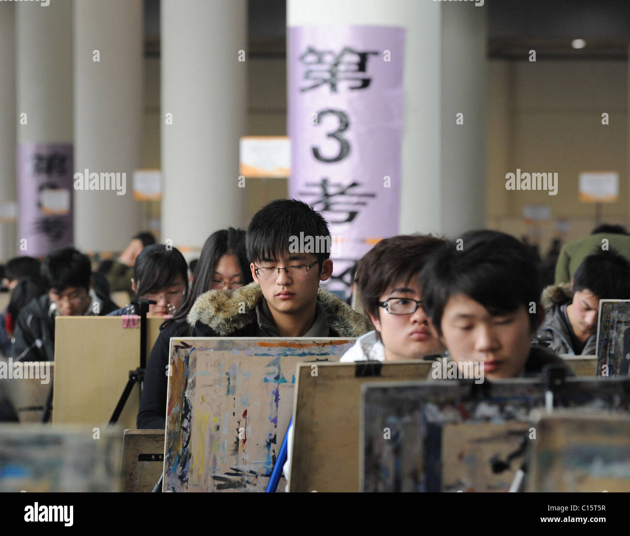 PICTURE THIS! More than 7,000 art students cram into a conference ...