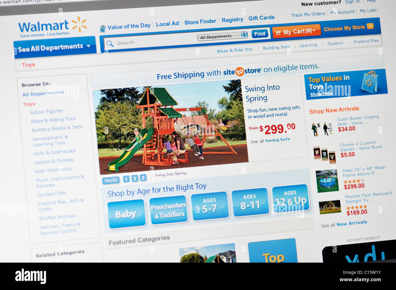 Walmart store website Stock Photo - Alamy