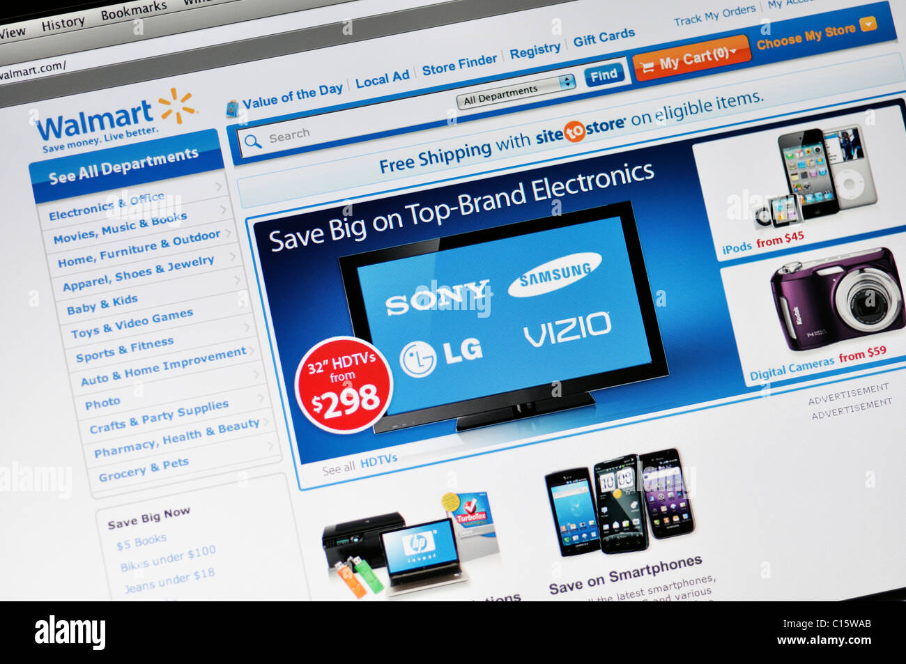 Walmart store website Stock Photo - Alamy