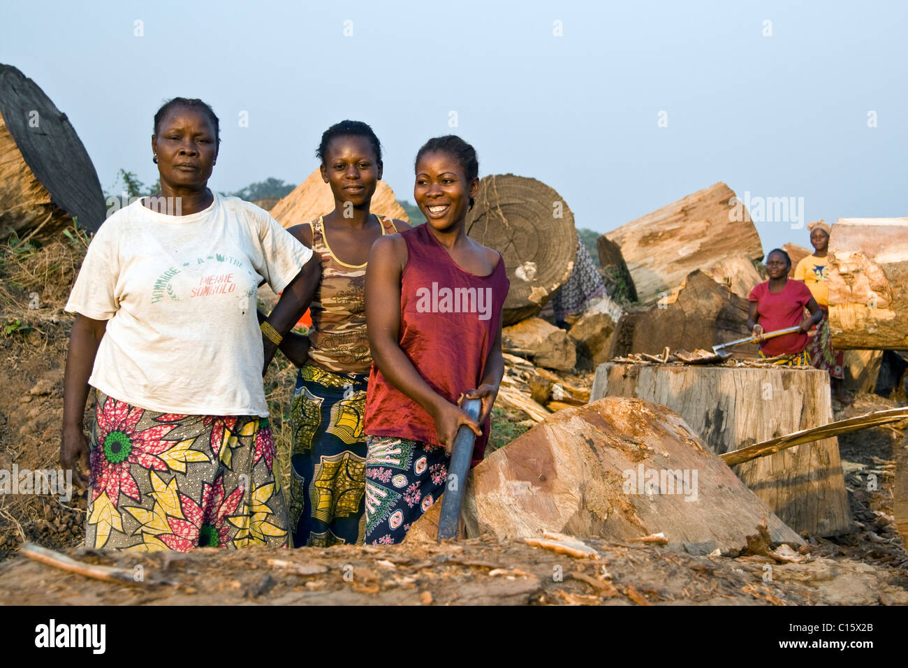 Africa women woman ubangi hi-res stock photography and images - Alamy