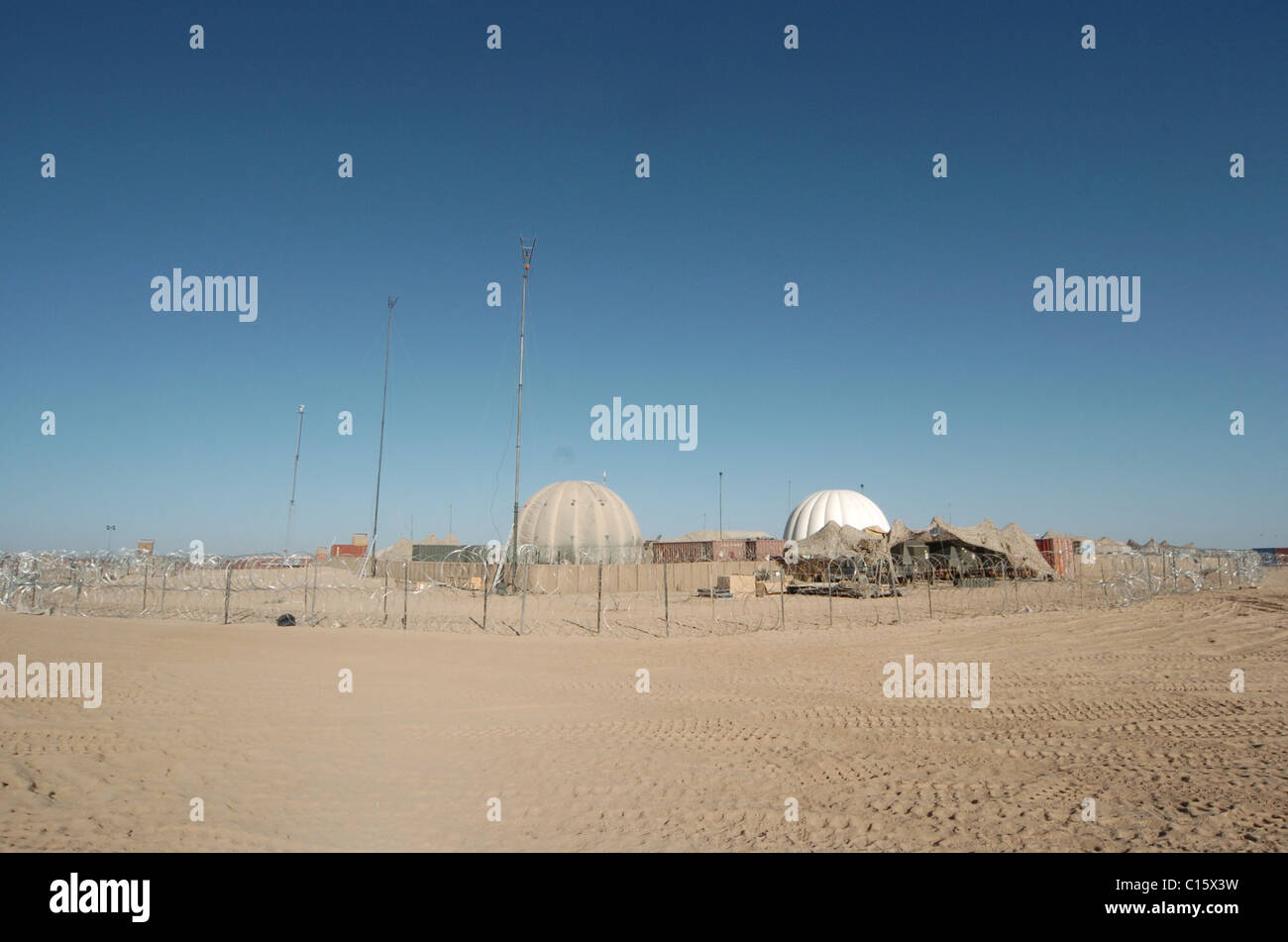 Field hq hi-res stock photography and images - Alamy