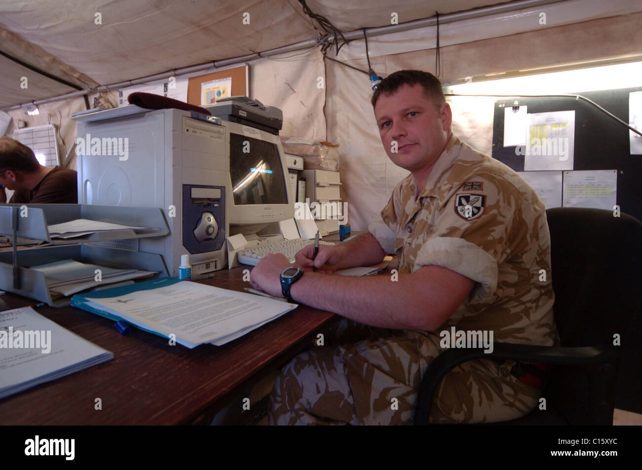 army soldier using a computer Stock Photo - Alamy