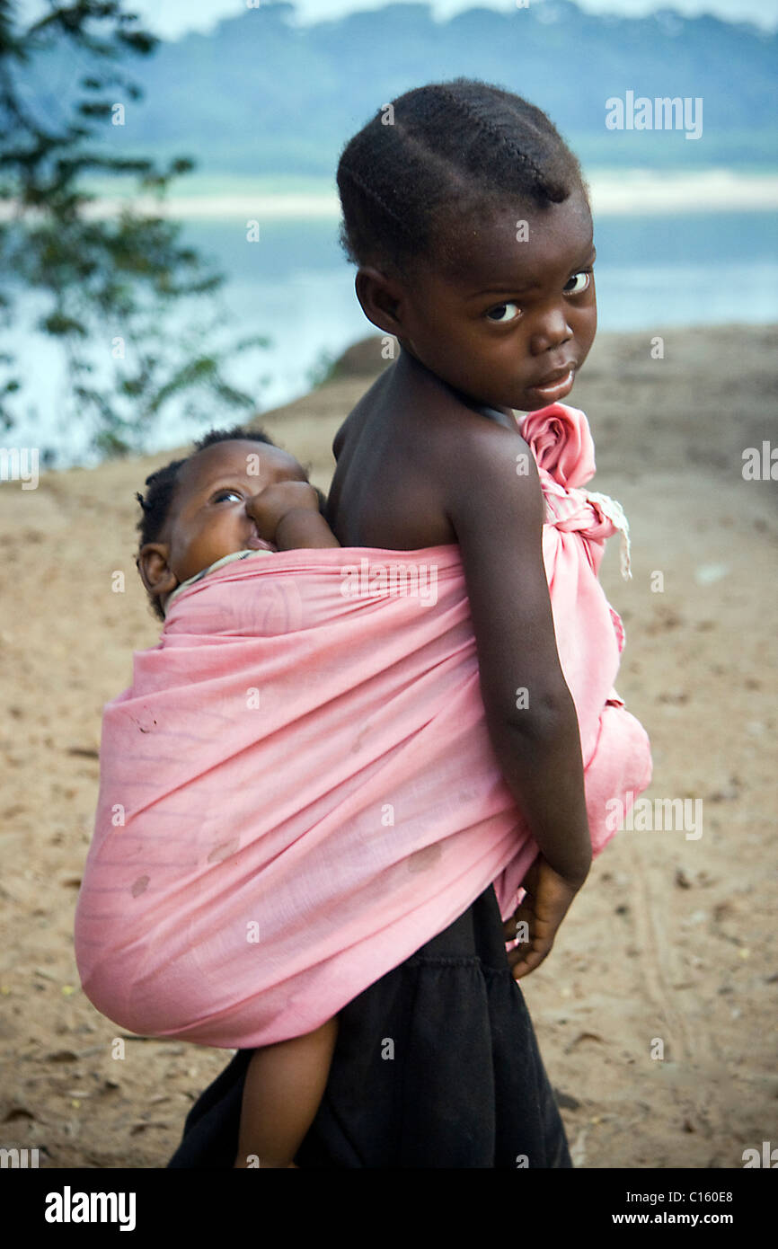 Ubangi River ,Betou ,Republic of the Congo Stock Photo - Alamy