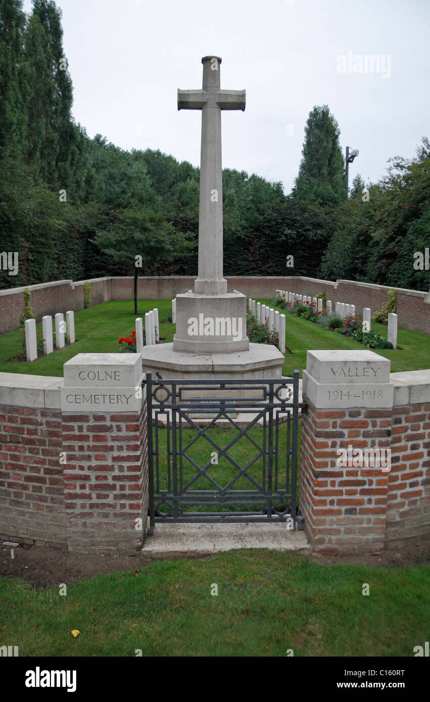 The entrance gate and Cross of Sacrifice in CWGC Colne Valley Cemetery ...