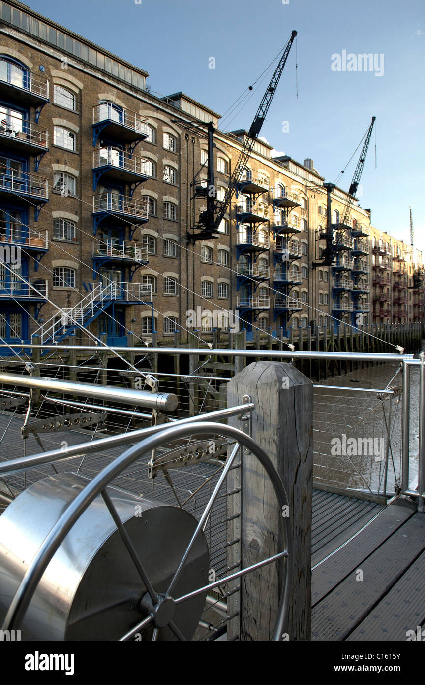 Exterior facade of 1980s Thames riverside warehouse conversion Stock ...