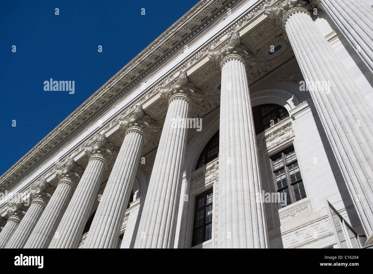 Classical structures hi-res stock photography and images - Alamy