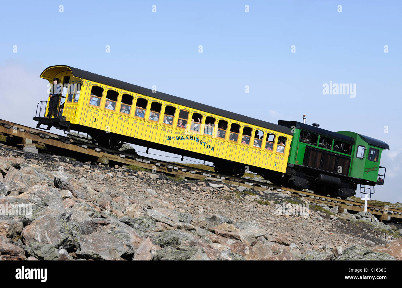 Mt. Washington steam train with biodiesel locomotive takes tourist up ...
