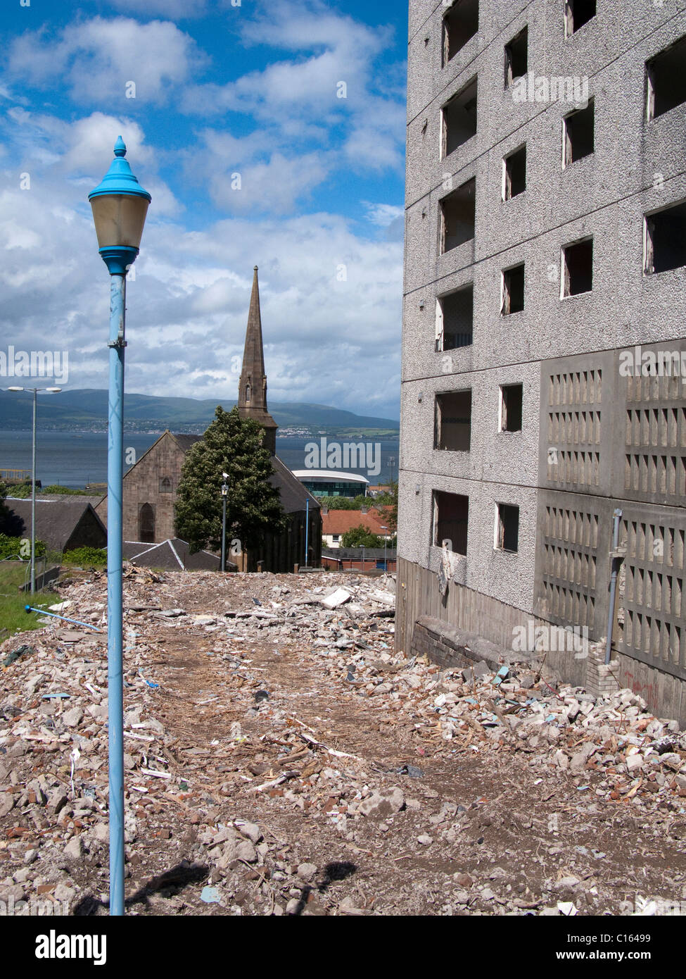 Derelict tower blocks of flats ready for demolition Stock Photo - Alamy