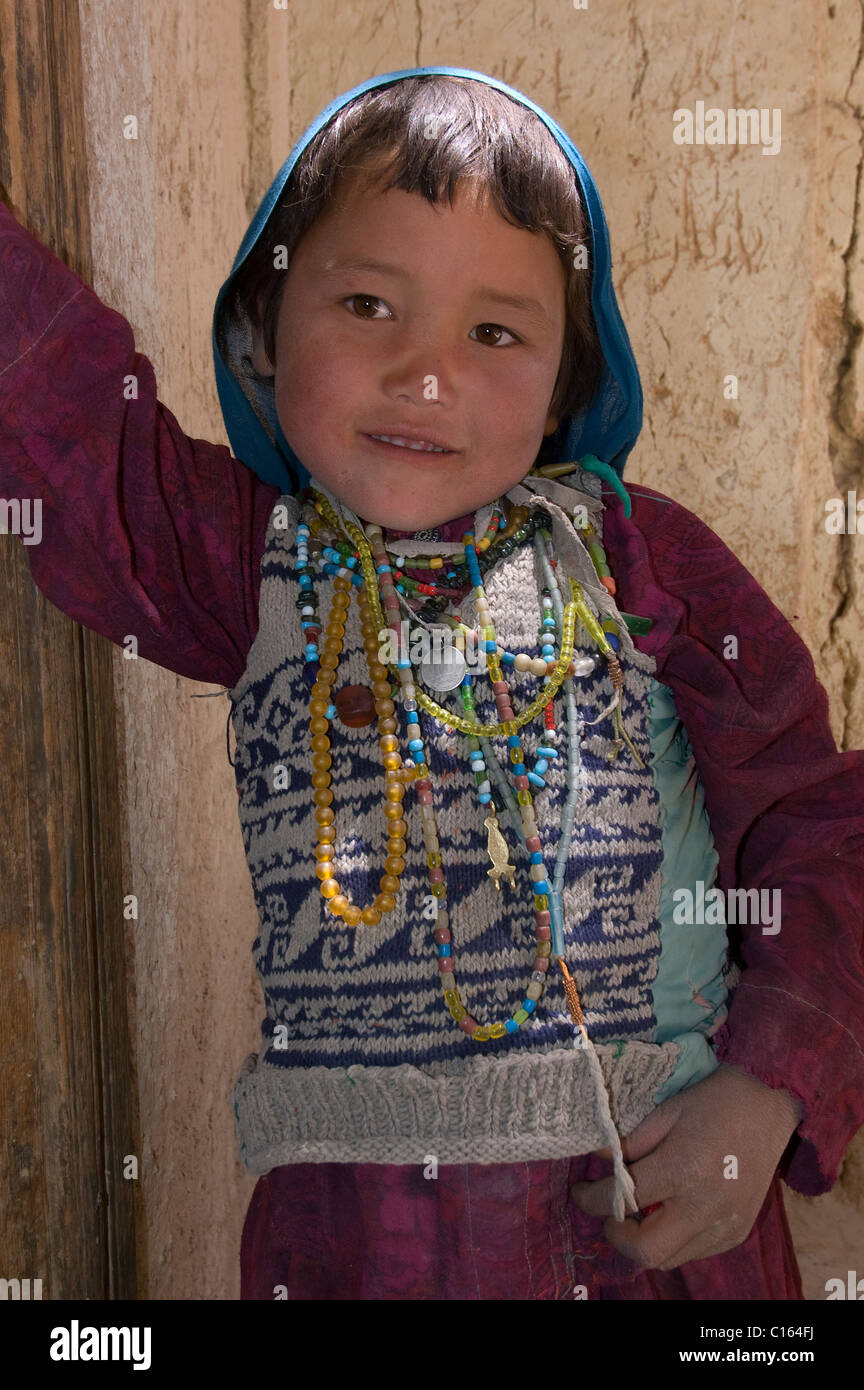 Hazara girl from Bamyian Afghanistan Stock Photo - Alamy